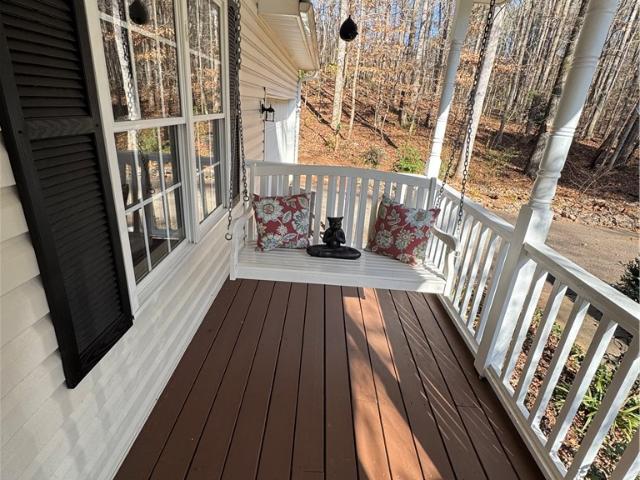 2011 Ridgeview Lane