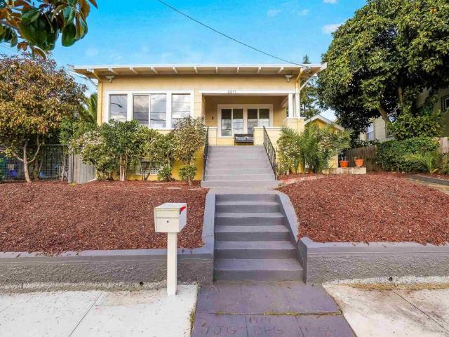 2011 Rosedale Ave