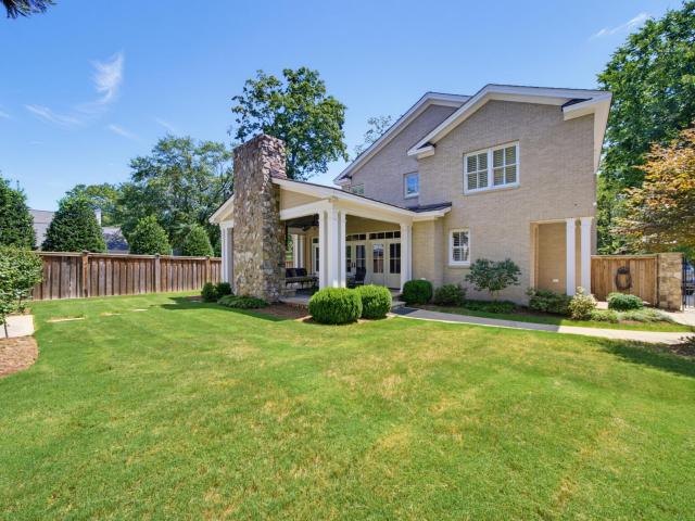 2011 Stone Street