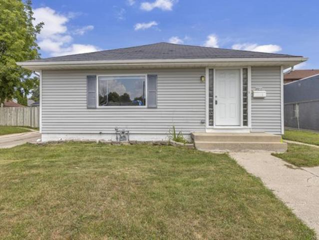 2011 S 16th St, Sheboygan, WI 53081