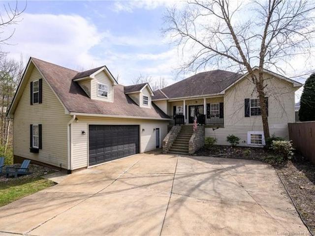 2011 Southern Hills Dr, Borden, IN 47106
