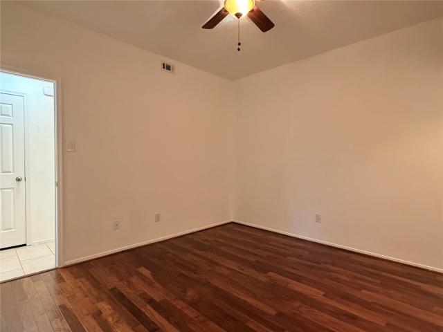 2011 Spenwick Drive 717