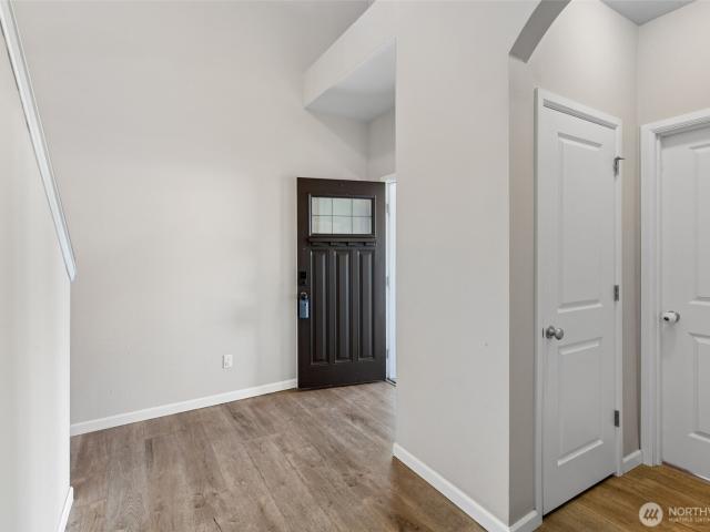 2011 th Avenue E