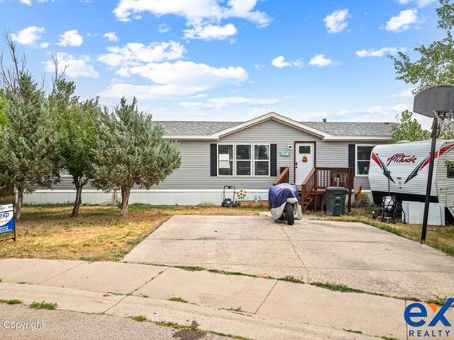 2011 Utah St, Gillette, WY 82716