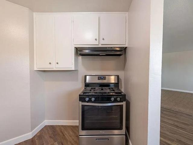 2011 Wyda Way, Sacramento, CA 95825