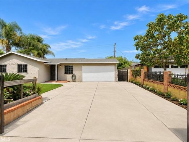 2011 W Wilshire Ave, Santa Ana, CA 92704