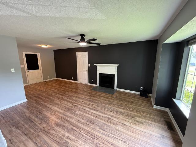 2011 Windroe Dr