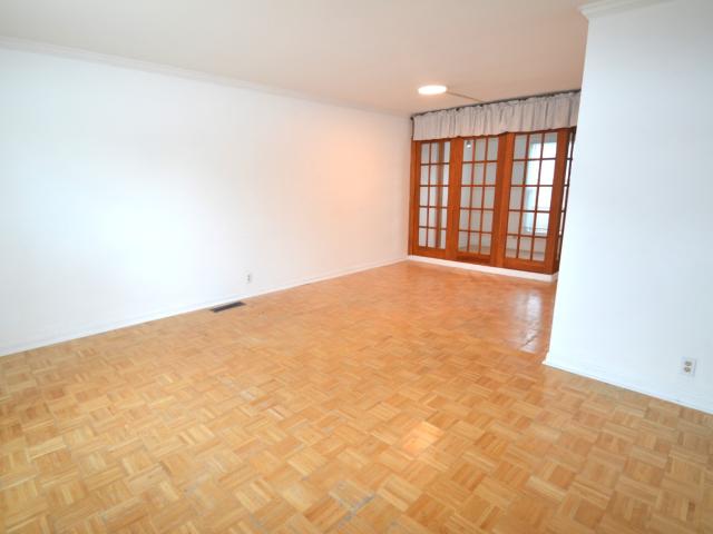 2011 25th Ave S