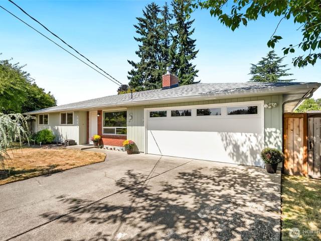 2011 8th Avenue SE