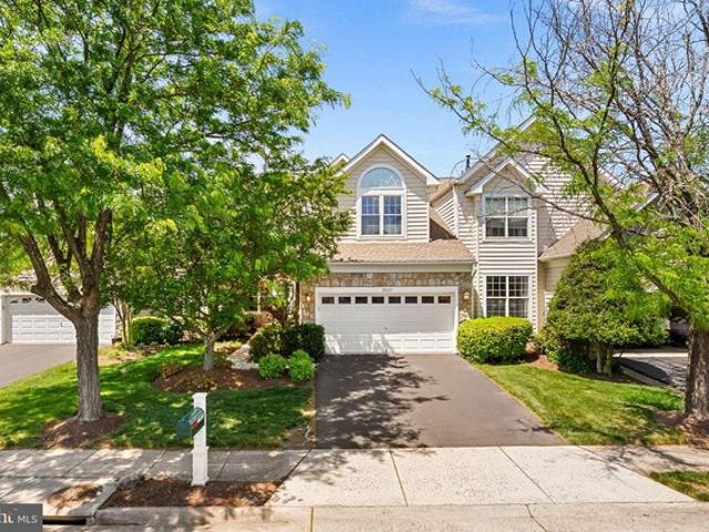 20127 Valhalla Sq, Ashburn, VA 20147