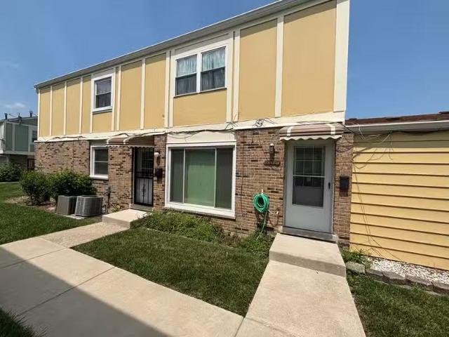 20124 Oak Ln, Lynwood, IL 60411 MLS #12465521