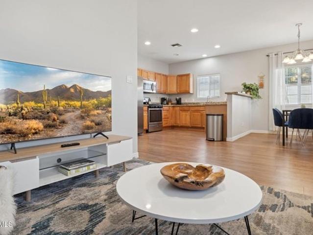 2012 N 23rd St, Phoenix, AZ 85006