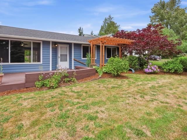 2012 nd Avenue W