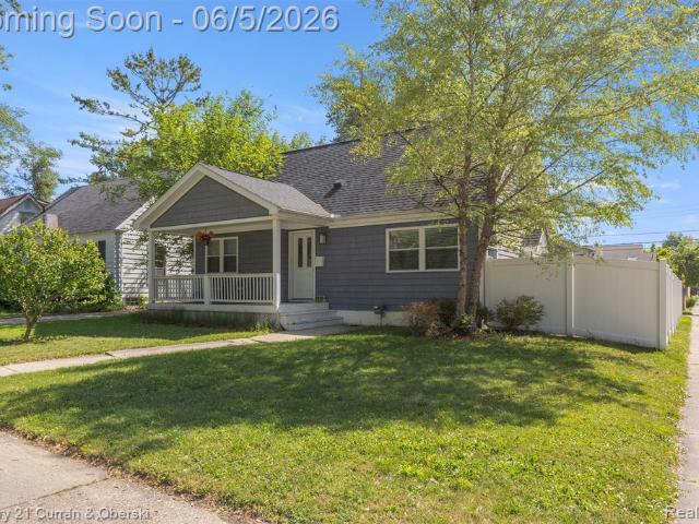 2012 Cummings Avenue