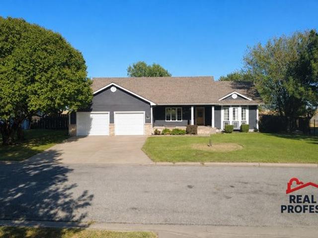 2012 Cactus Rd, Dodge City, KS 67801
