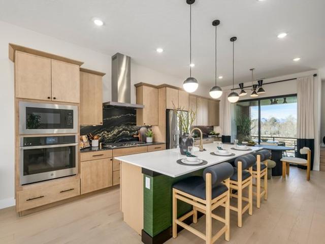 2012 E Wilshire Rd Unit 9, Holladay, UT 84117