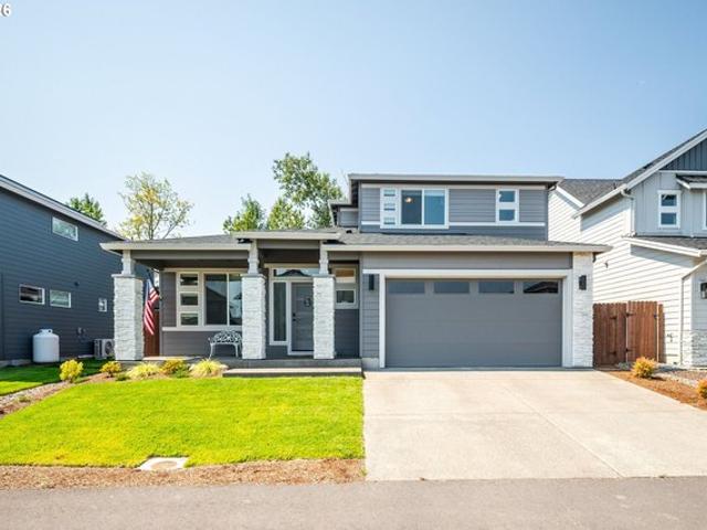 2012 Fairway Dr, Kelso, WA 98626