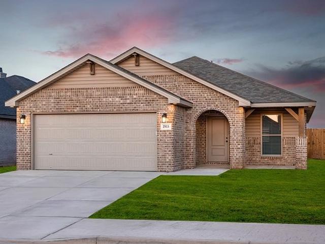 2012 Good Prairie Ave, Wolfforth, TX 79382