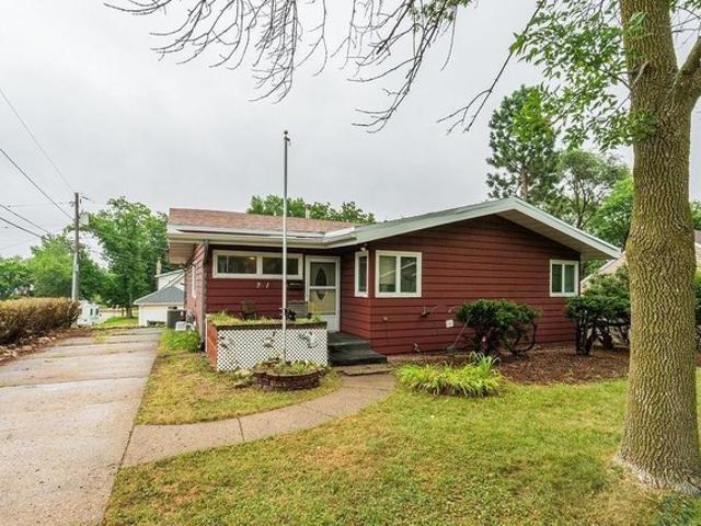 2012 Helmer St, Sioux City, IA 51103