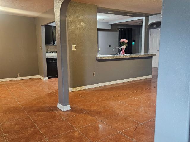 2012 Sunset Court N