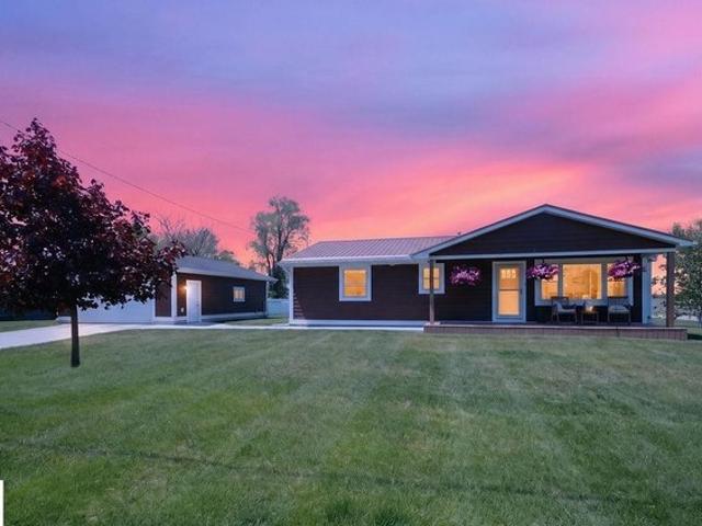 2012 S Green Dr, Au Gres, MI 48703