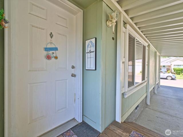 2012 94th Street Ct E