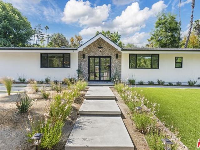 20131 Allentown Dr, Woodland Hills, CA 91364