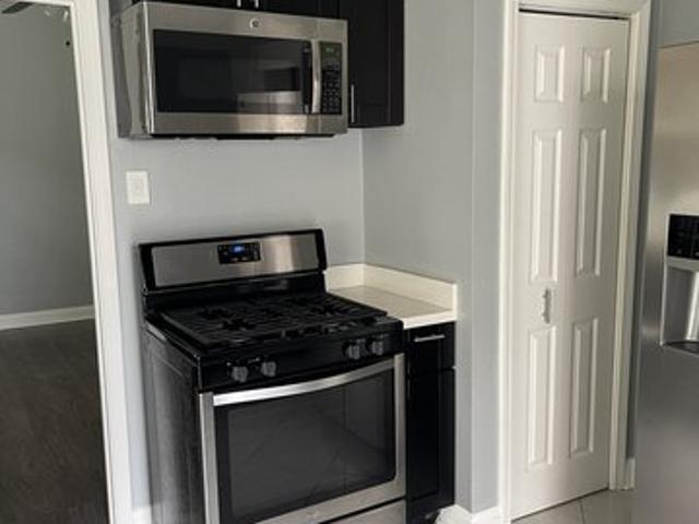 2013 Mandeville St, New Orleans, LA 70117