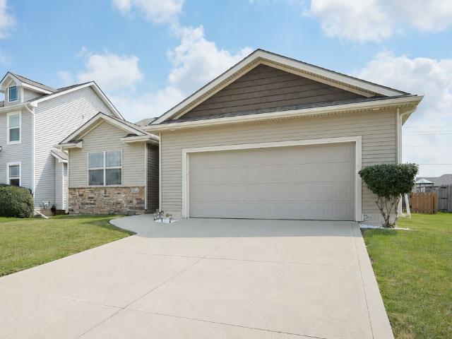 2013 NW Woodland Court
