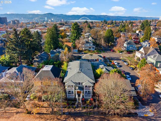 2013 NE 10th Ave, Unit E, Portland, OR 97212 | MLS #130743 | Compass