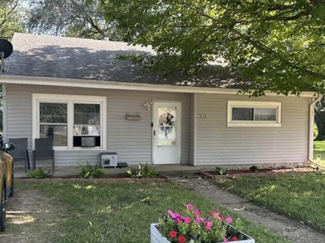 2013 Chestnut Ave, Sterling, IL 61081