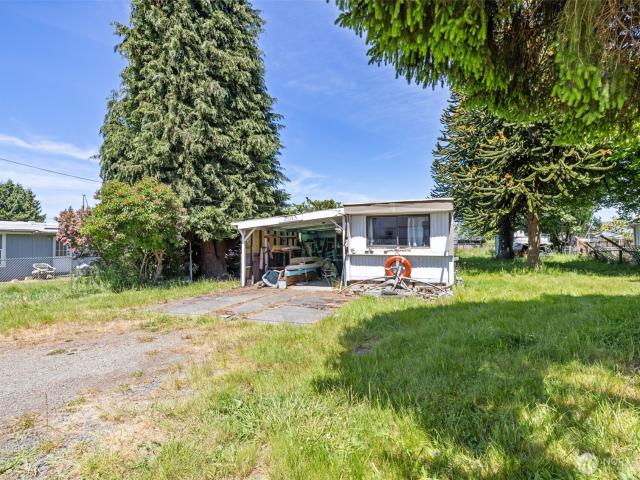 2013 E 4th Avenue