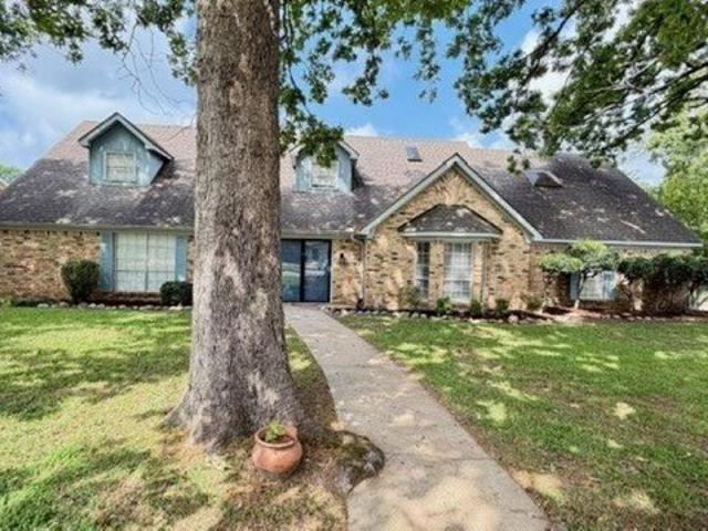 2013 E Warwick Cir, Longview, TX 75601
