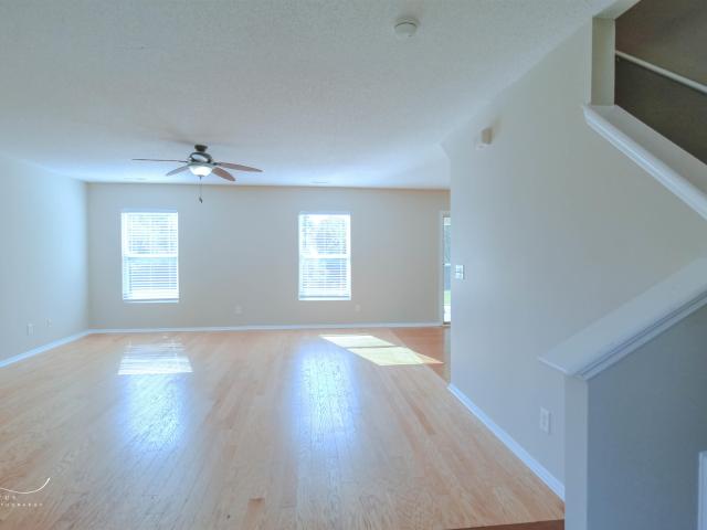 2013 Laurel Oak Ct