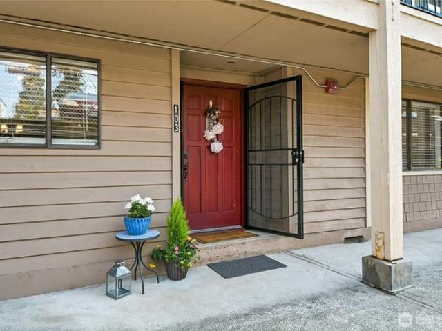 2013 st Pl W Apt D103, Lynnwood, WA 98036