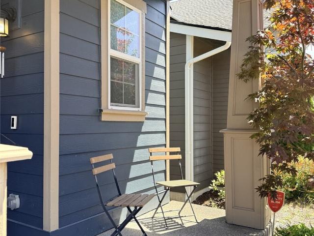 2013 th Ave E