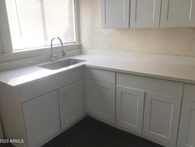 2013 W Adams St #2015, Phoenix, AZ 85009
