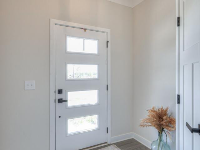 2013 Walnut Ln