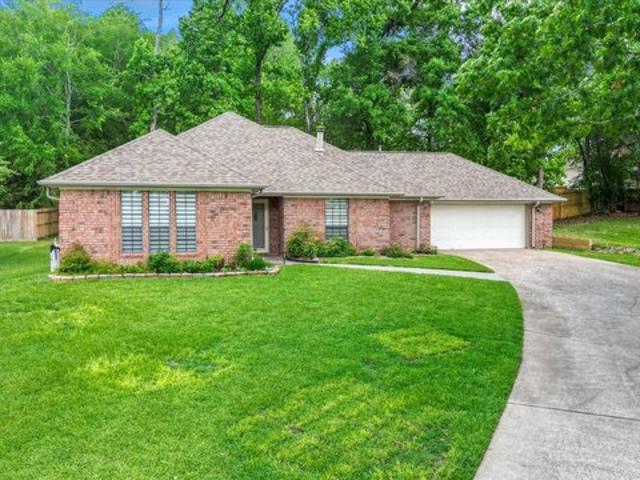 2013 Wickersham Dr, Huntsville, TX 77340