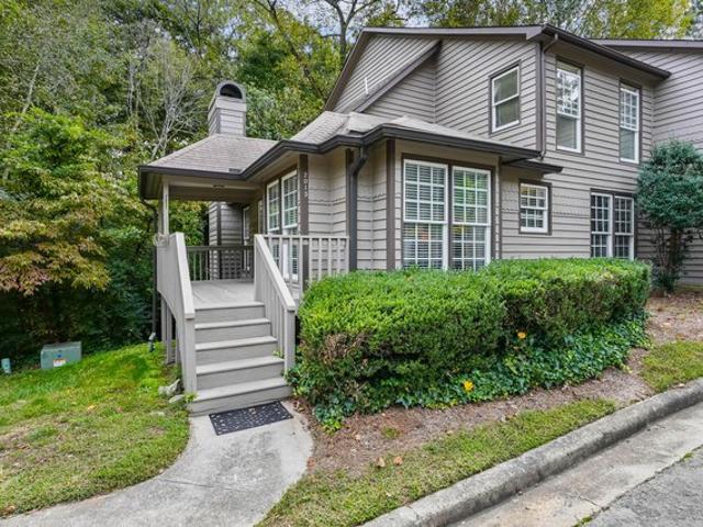 2013 Willow Hill Ln, Clayton, NC 27520