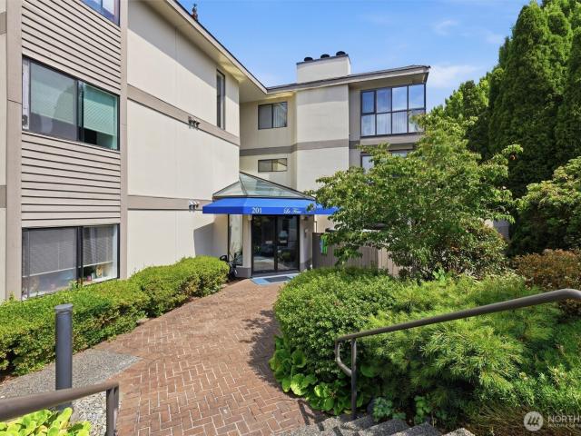 201 3rd Avenue N # 317