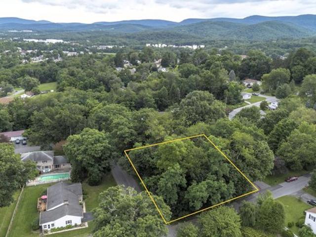 201 0 nd St, Altoona, PA 16602