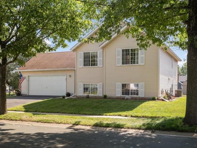 201 13th St, Farmington, MN 55024