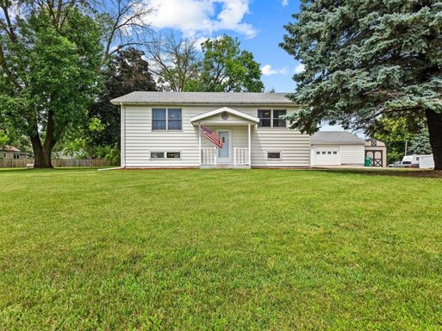201 15th St, Dallas Center, IA 50063
