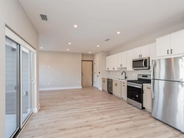 201 205 Randolph Ave # 105