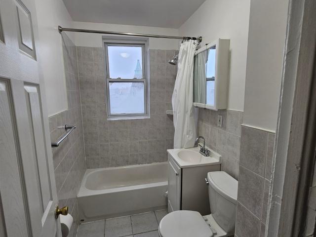 201 45Th St # E8