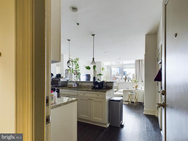 201 59 N 8Th Street # 607