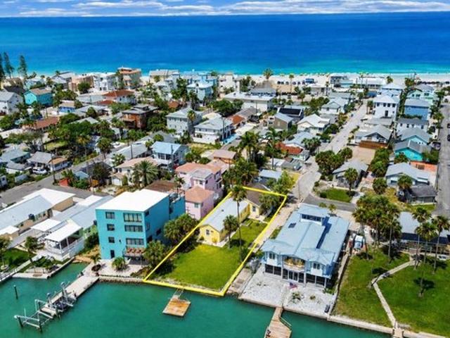 201 90th Ave, Treasure Island, FL 33706