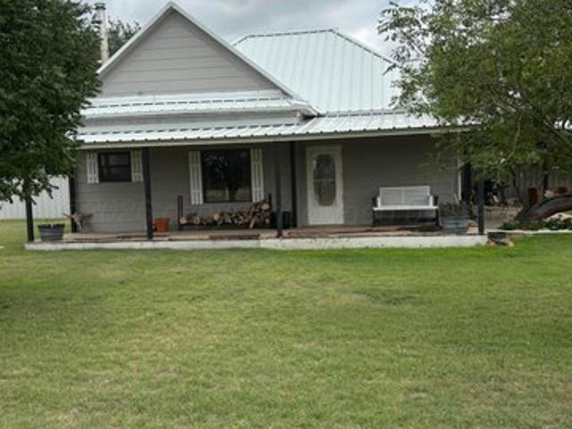 201 County Road KB, Childress, TX 79201