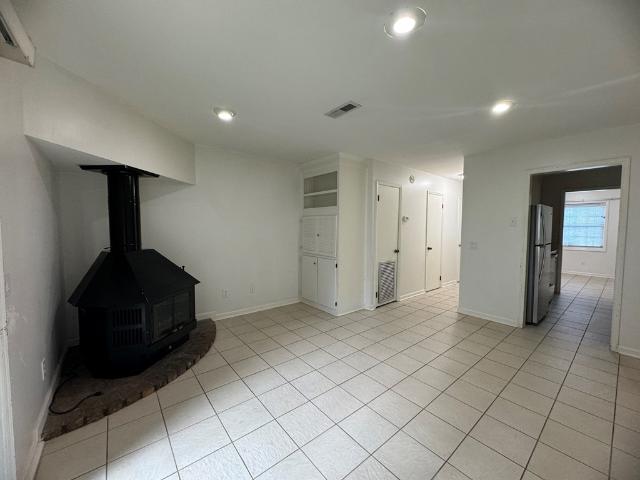 201 Colony Dr #28